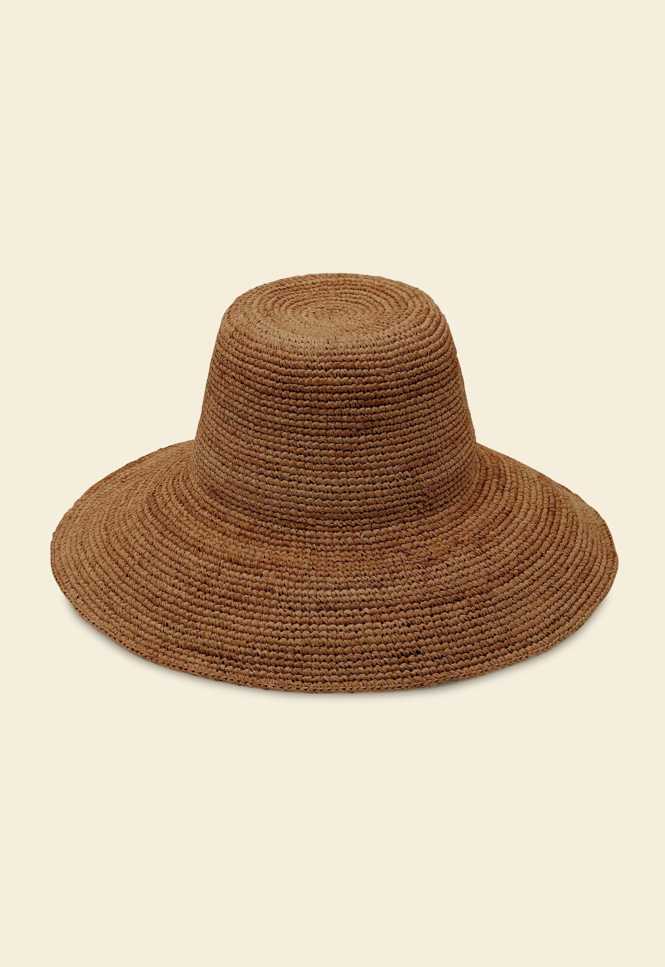 IZZY SUNHAT – Avenue the Label